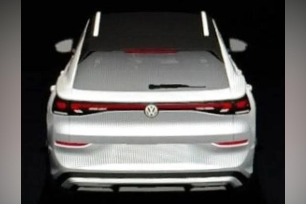 2025 Volkswagen T-Roc Spied: First Look at What's New