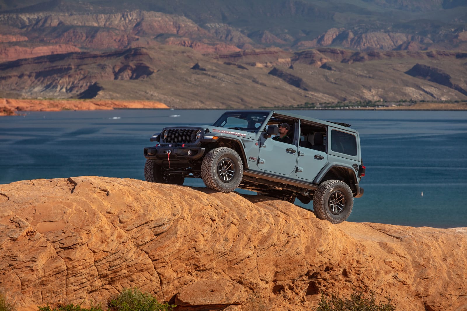 2025 Jeep Wrangler Review: Price, Specs and Rating