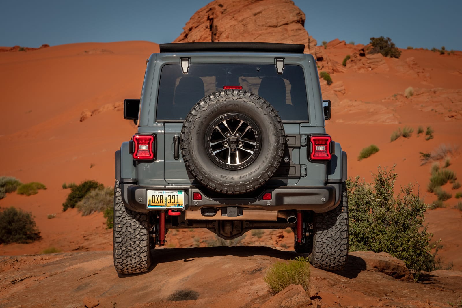 2025 Jeep Wrangler Review: Price, Specs and Rating